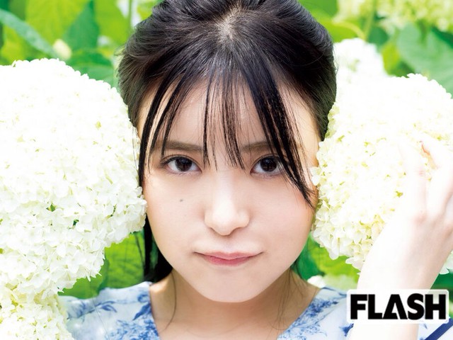 Gカップ女子大生・竹内花 初の写真集で挑戦した大胆カットで「体が固まっていました（笑）」（SmartFLASH）