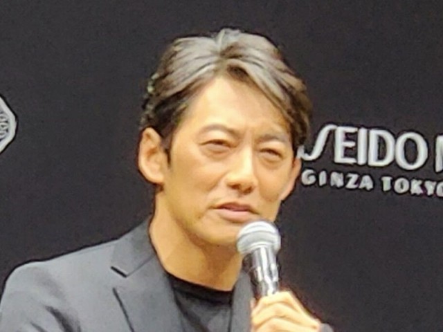 反町隆史、『GTO』PRで見せた自然体の“イケオジ変化”に「カッコいい！」集まる称賛（SmartFLASH）