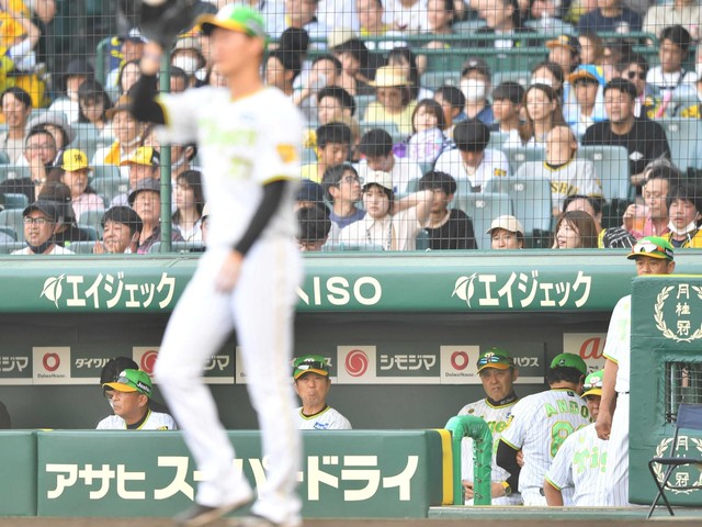 岡田監督 交流戦完敗フィニッシュでDeNAと2ゲーム差も借金3なら「お～んの字よ」（阪神Vデイリー）