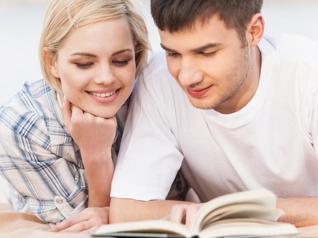 必見！彼との仲がグッと深まる「深夜のお家デート」3選（ananweb）