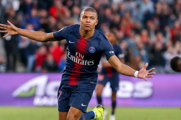 PSGエムバペ、爆発中！「無慈悲な股抜きゴール」を見よ（Qoly）