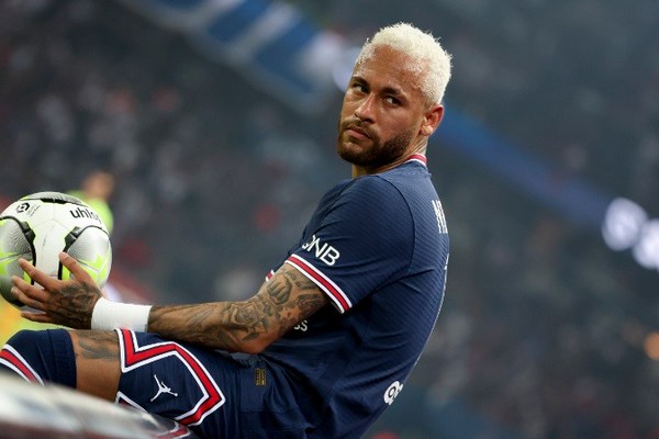 PSG、ネイマールに構想外宣告か エムバペも態度に不満？（Qoly）