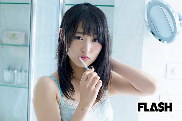 欅坂46「菅井友香」箱入りバカンス、パリへ！（SmartFLASH）