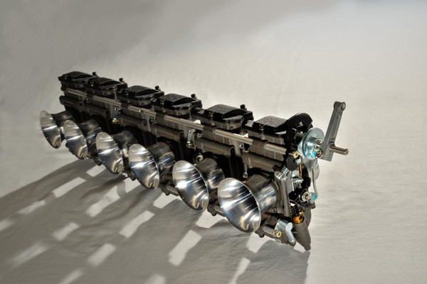 ミクニ最新キャブレターTMRをL型エンジンに装着（MotorFan[モーターファン]）