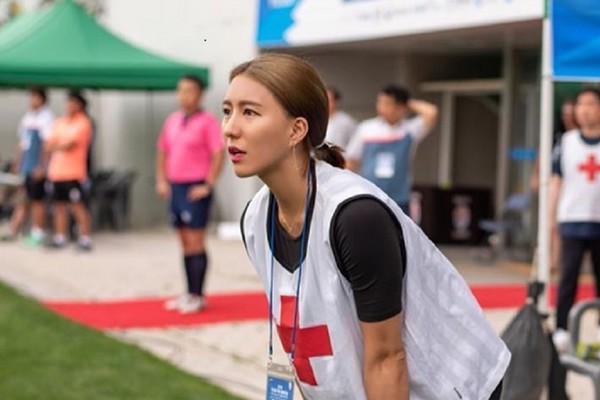 代表選手の敏腕トレーナーが美ボディを目指したきっかけとは？【マッスル美女55】（GOETHE[ゲーテ]）