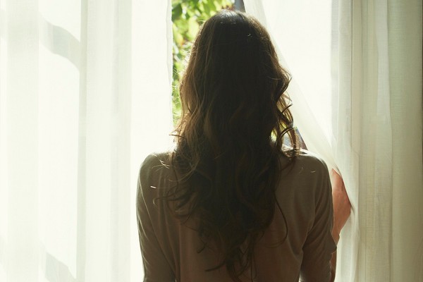 全てを失いました…不倫女性が後悔した想像以上にエグすぎる代償4つ（ananweb）