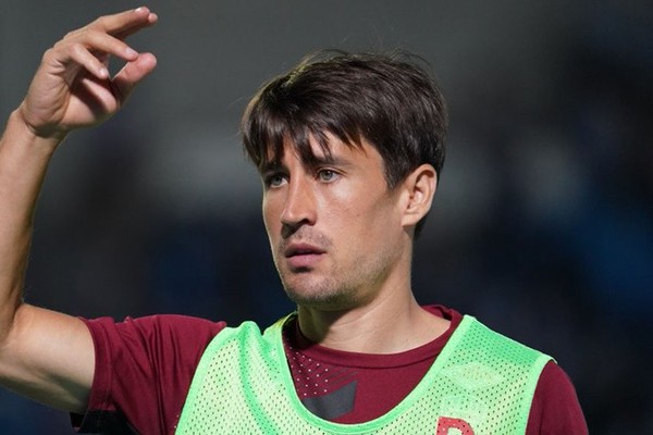 神戸ボージャンも！「日本語タトゥー」を彫った世界的スター（Qoly）